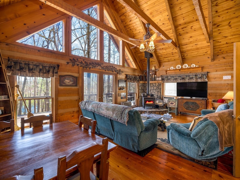 Shadowhoffen At Bearadise - Resort Activities For The Whole Family! - Georgia