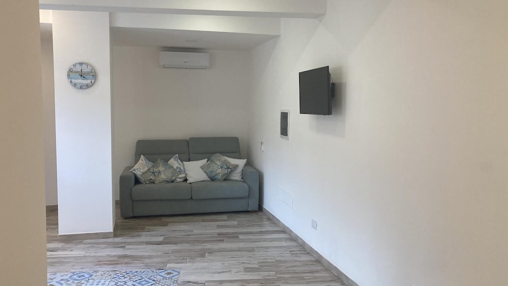 Rent Apartment By The Sea Months: May June July August And September... - Nettuno