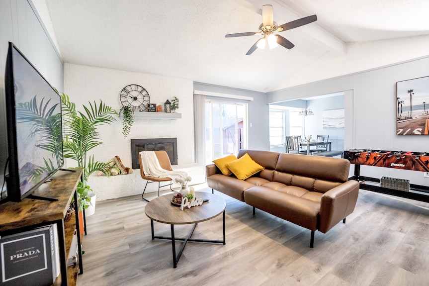 Cozy & Bright 4br Home - Perfect For Families - Arlington, TX