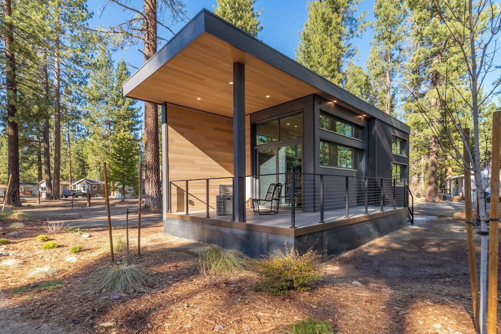 Village Camp Truckee - Lake Tahoe
