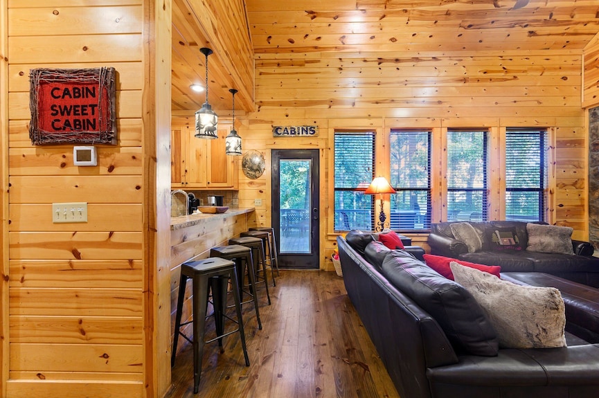 Decked Out For 21! Views, Games & Bunk Bliss - Oklahoma