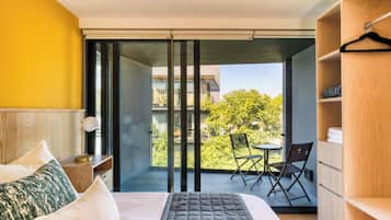 Apartamento Deluxe | 3 quartos, cortinas/cortinados opacos, ferro/tábua de engomar