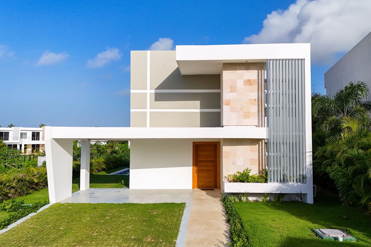 Vila família, 4 quartos, piscina particular | 4 quartos, roupas de cama premium, cofres nos quartos