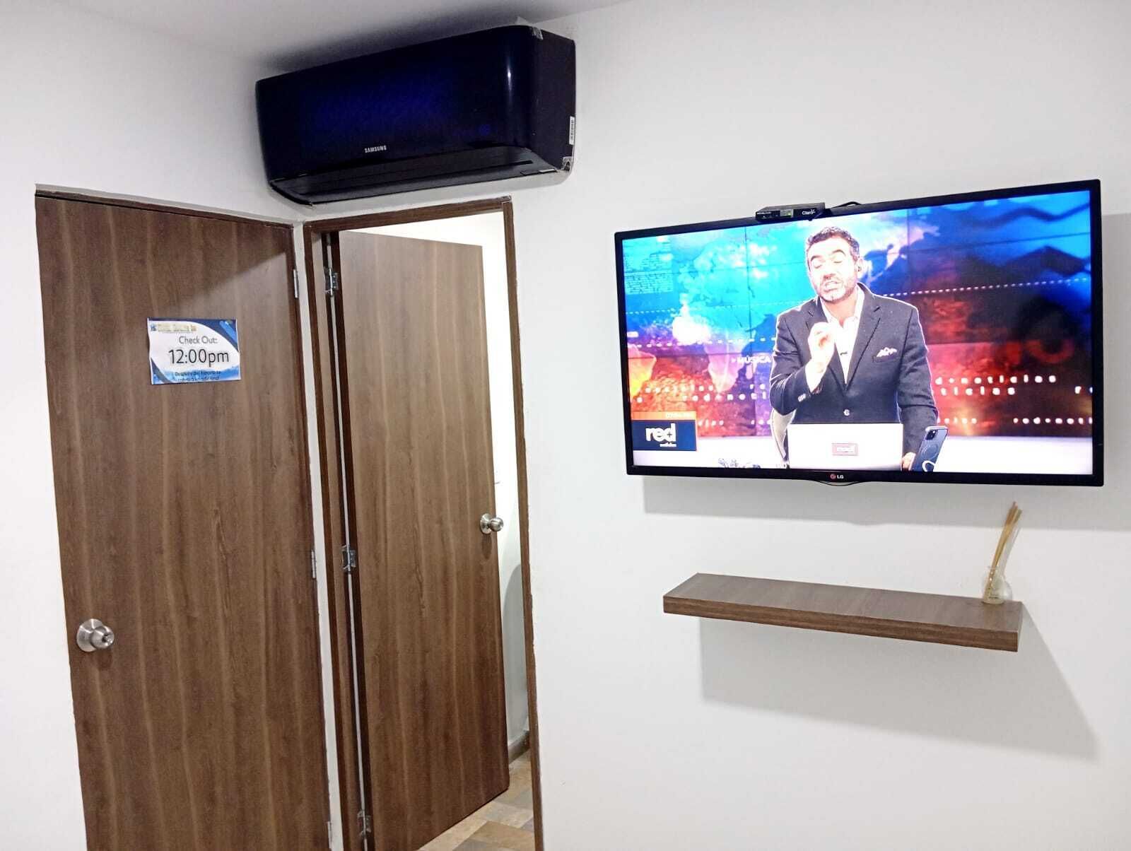 Quarto Duplo Standard | Roupa de alta qualidade, camas de colchão pillowtop, Wi-fi grátis 