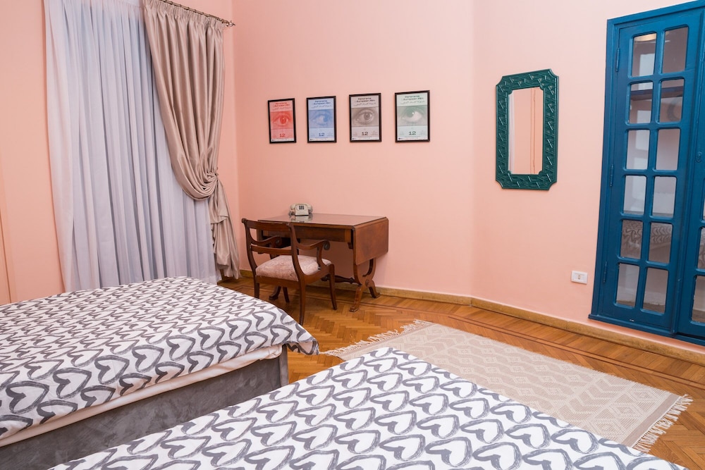 The Pink Powder Room - 5 mins to Tahrir Square - Cairo | Vrbo