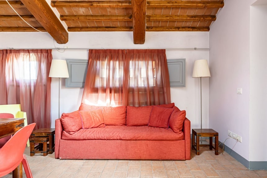 Guesthost - Bright Apartment Of 60 Sqm Located On The First Floor (Stairs To Access) Of The Renowned Residence La Mandolata, Ideal For 4 People.the Residence Is Located In Lido Camaiore And Offers A Shared Swimming Pool And Large Garden, Ideal For Rela - Viareggio