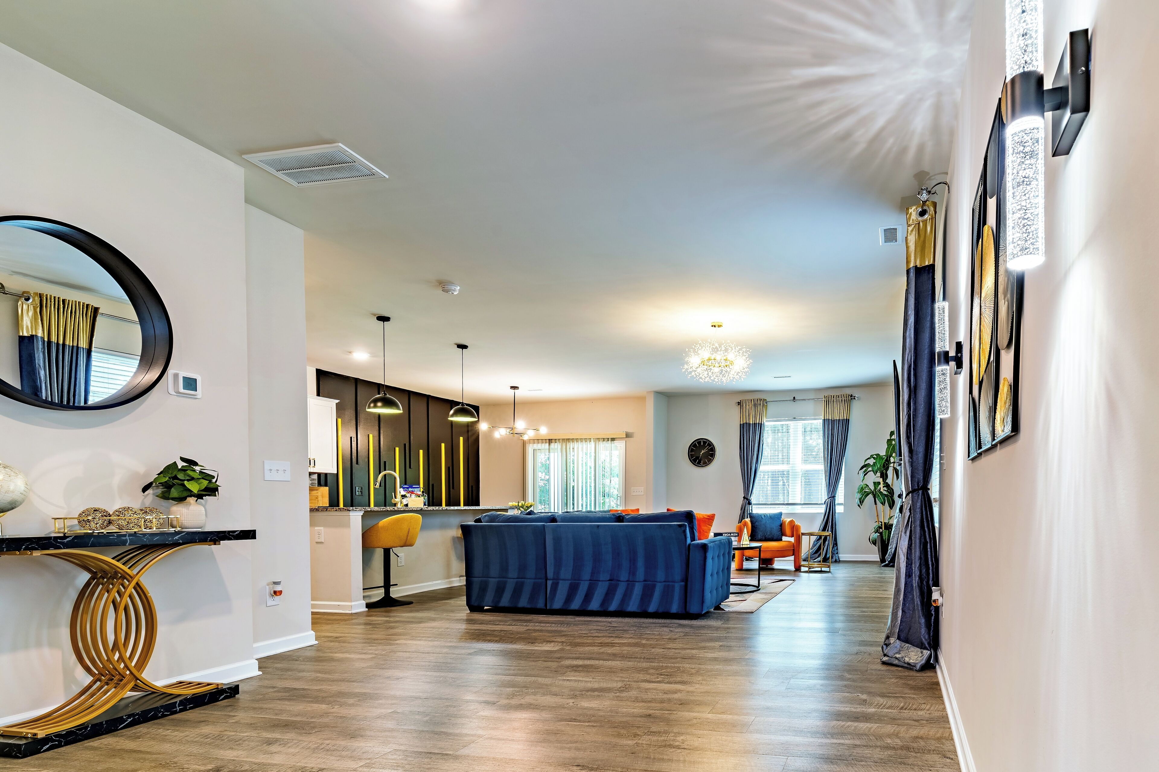 New!luxury Raleigh Entire 4bd Home, Baby & Pet Friendly, 15min To Dt, Ev Charger - Clayton, NC