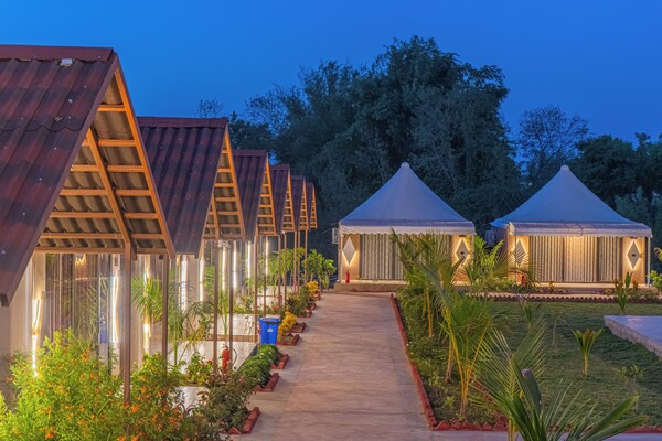 Soil To Soul Resort - Statue Of Unity - Nandurbar