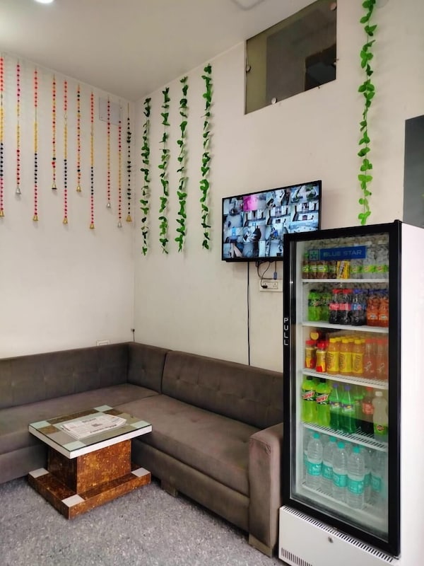 Hotel White House Residency By Grb - Sonipat