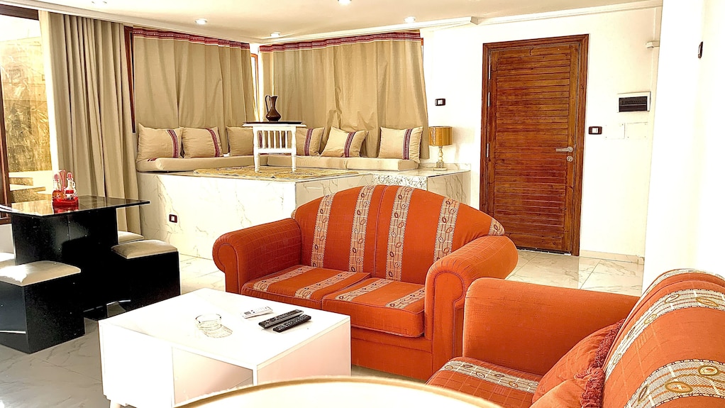 Apparemment Dora Tunisie - Tunis