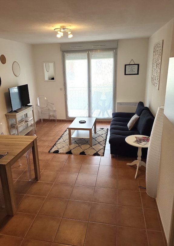 Le Pietra, Appartement Dans Résidence Avec Piscine à 15 Minutes Du Centre Ville - Uzès