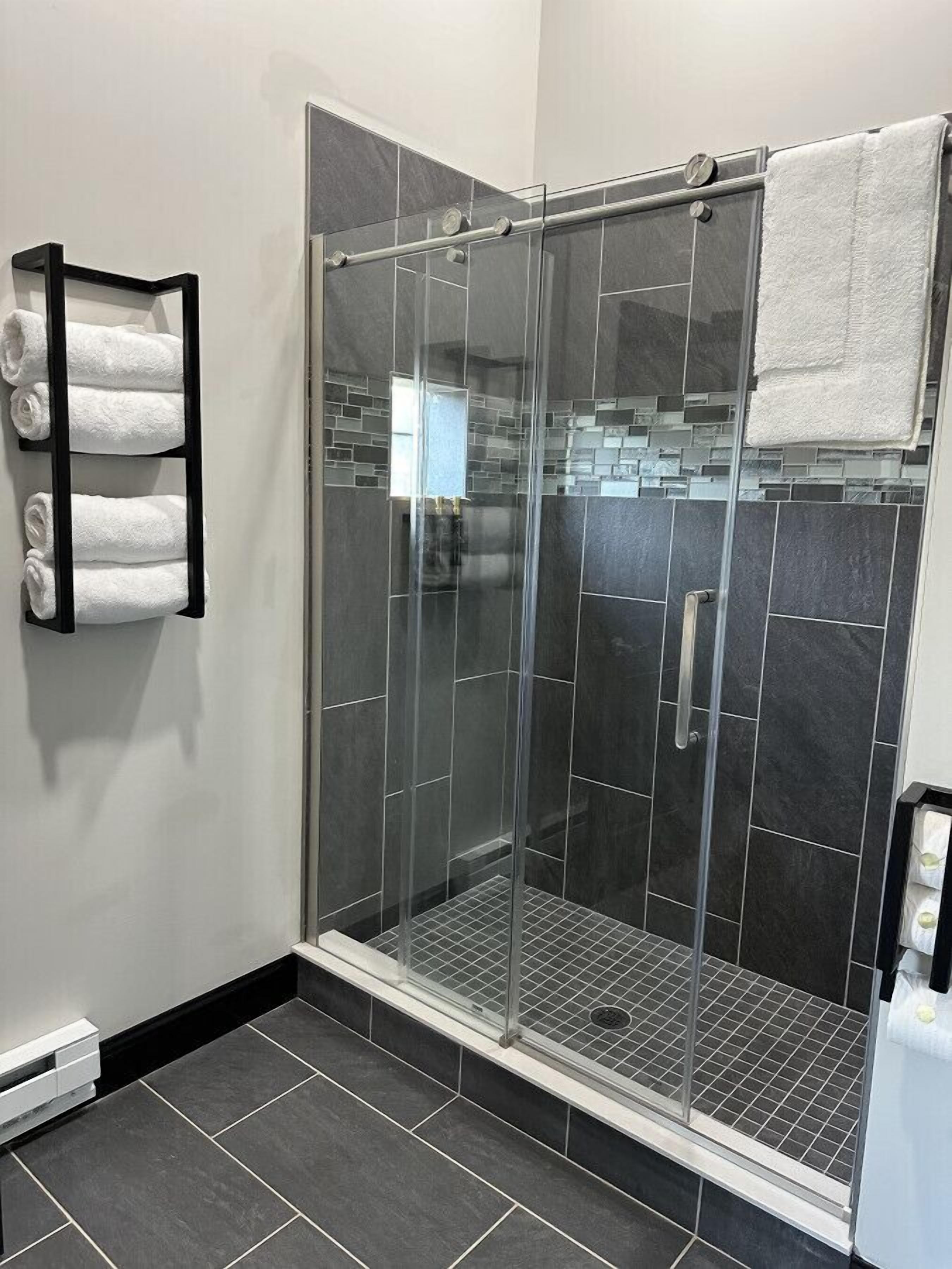 Big Cat Bungalows At The Haven - Chittenango Falls State Park, Cazenovia