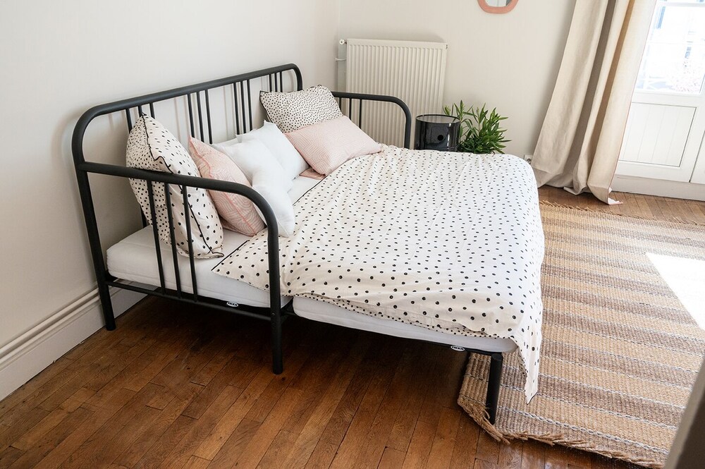 Une Adresse Chic et Spacieuse en Plein Centre de Tours - Tours | Vrbo