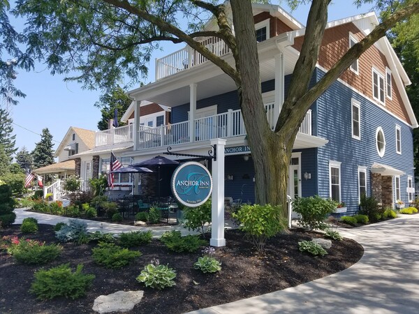 Anchor Inn Boutique Hotel - Put-in-Bay, OH