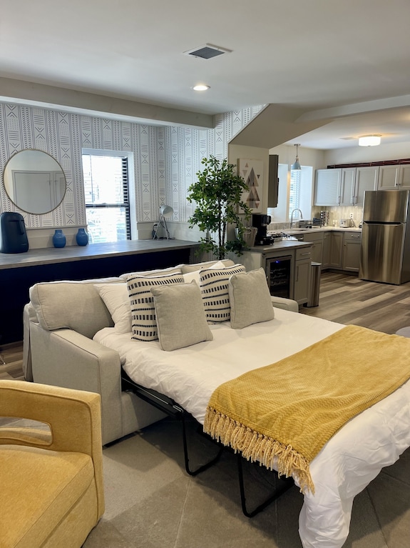 Modern Fully Renovated Suite In Downtown Trenton - 로렌스빌