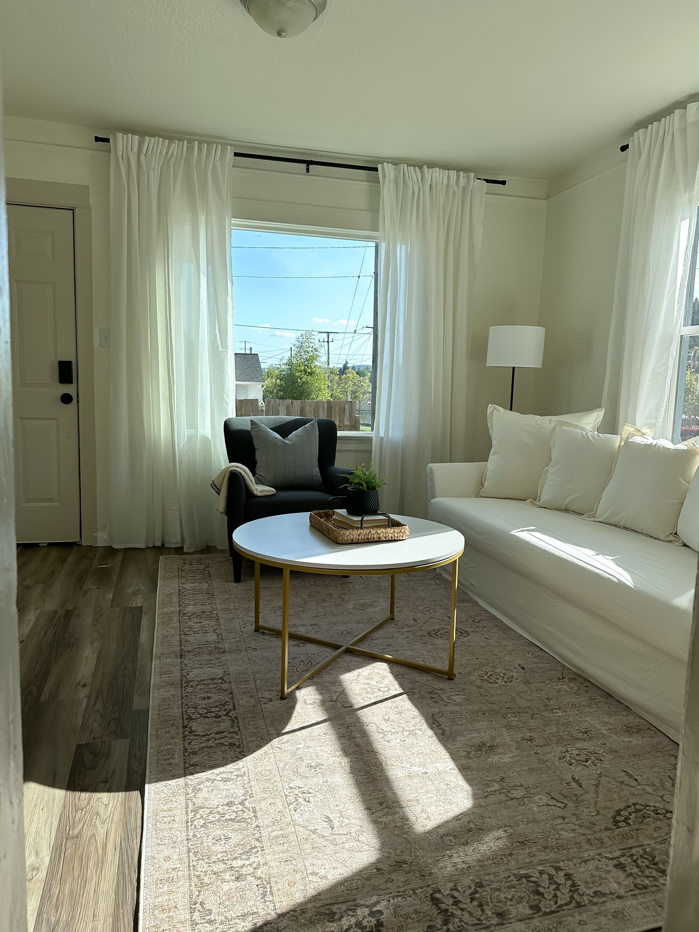 Cozy Newly Remodeled Cottage Minutes From Ferry! Peaceful Retreat! - Port Orchard, WA