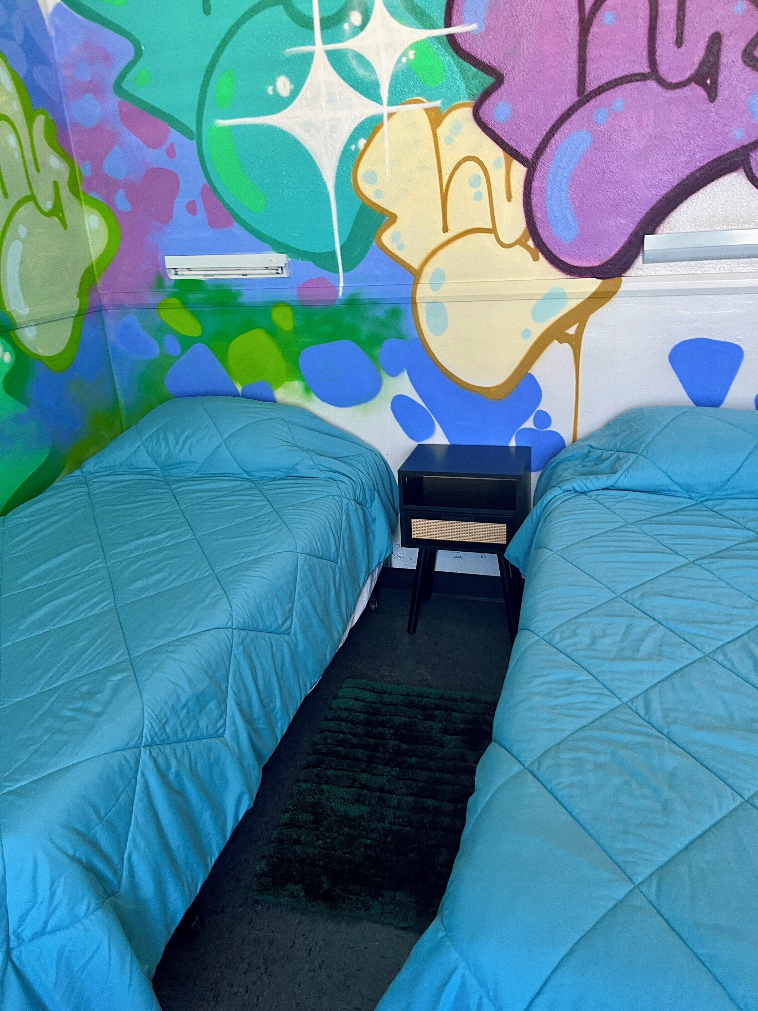 Secretária, Wi-fi grátis, roupa de cama fornecida 