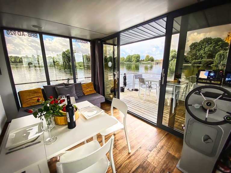 Boat 'Cosy Hannah Führerscheinfrei' With Private Terrace - Schwerin