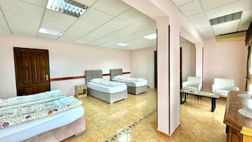 Estúdio conforto | 1 quarto, roupas de cama premium, espaço de trabalho para notebook