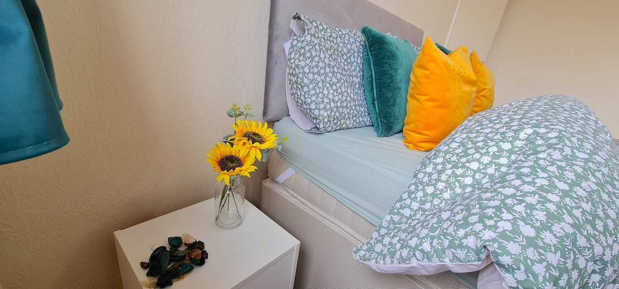 Room 2 - Bathurst Walk - ライスリップ