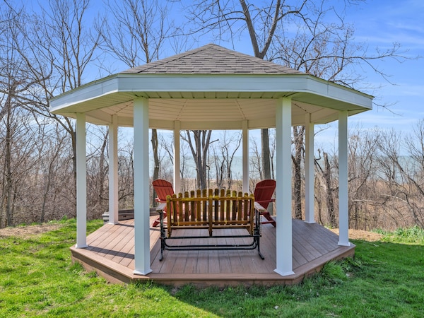 Cliffside Suite #3 - Seacliff Beach Suites - Leamington