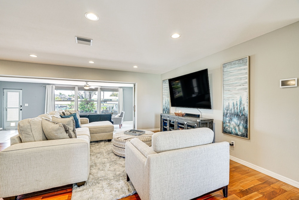 On-site Canal Access: Home W/ Patio In Cape Coral! - Sanibel, FL