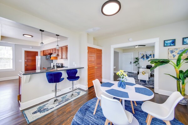 Modern Portsmouth Apartment: Walk To Norfolk Ferry - Portsmouth, VA