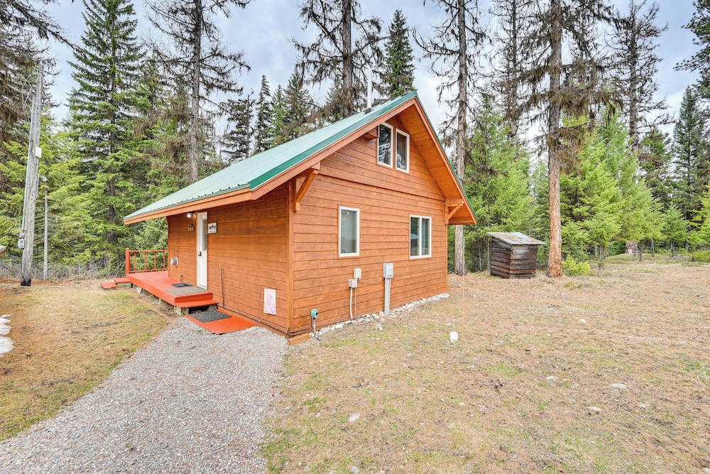 Cozy Bigfork Cabin W/ Canoes: Walk To Swan River! - Montana