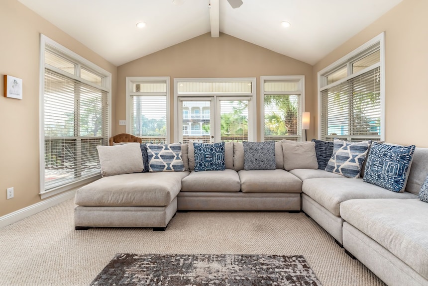 Another Happy Clam, Beachside, 4/2, Community Pool, Dog Friendly, Sleeps 10 - Dauphin Island, AL