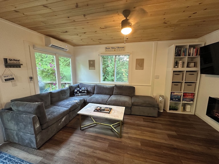 Charming Cottage In The Beautiful Lake Champlain Islands! - Grand Isle, VT