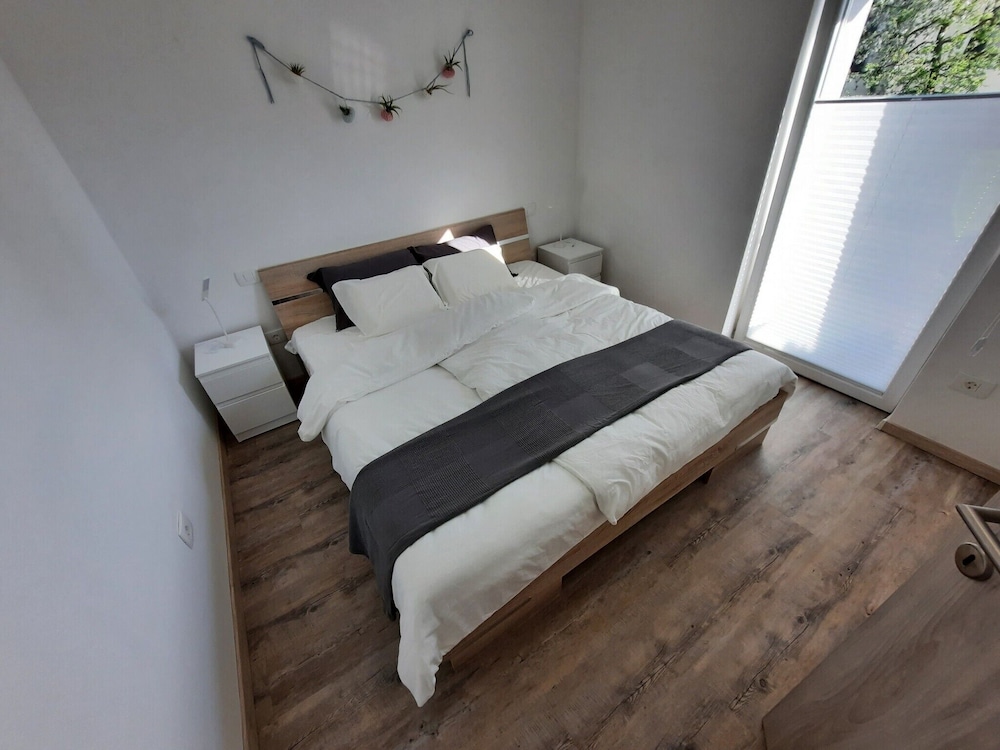 Cosy One Bedroom Apartment With Sun Terrace - Kamnik