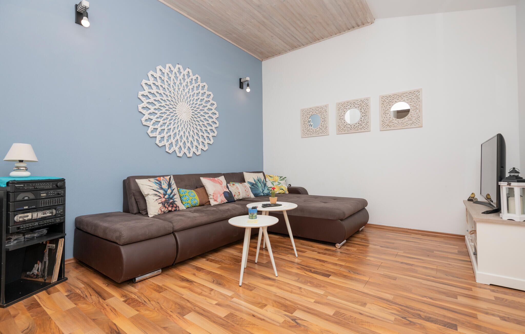 Awesome Home In Pozla Gora - Croatia