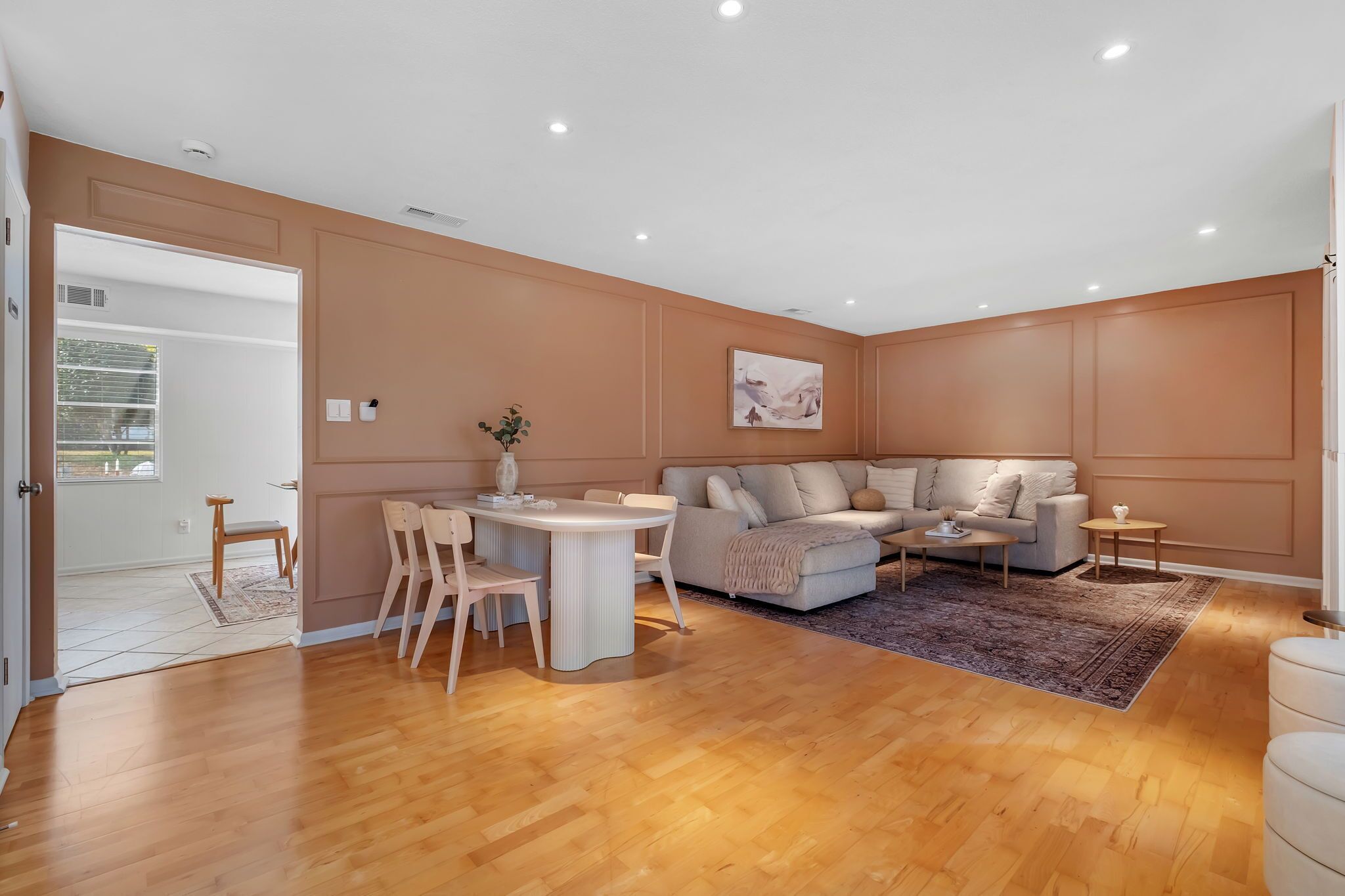 Camellia's Garden \\\\ 6 Bedrooms \\\\ 9 Beds \\\\ Patio Garden \\\\ Fountain \\\\ Park - Tallahassee, FL