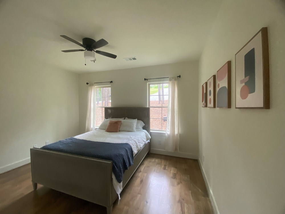 Corona Cottage | 3 Bed, 2.5 Bath - Lake Martin, AL