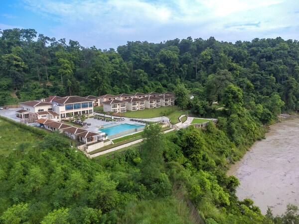 Regenta Resort & Spa By Riverside, Chitwan - Tibet