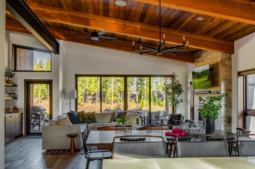 5 King Beds On Golf Course With A View 0.6 Mile Walk To Winery! - Washington