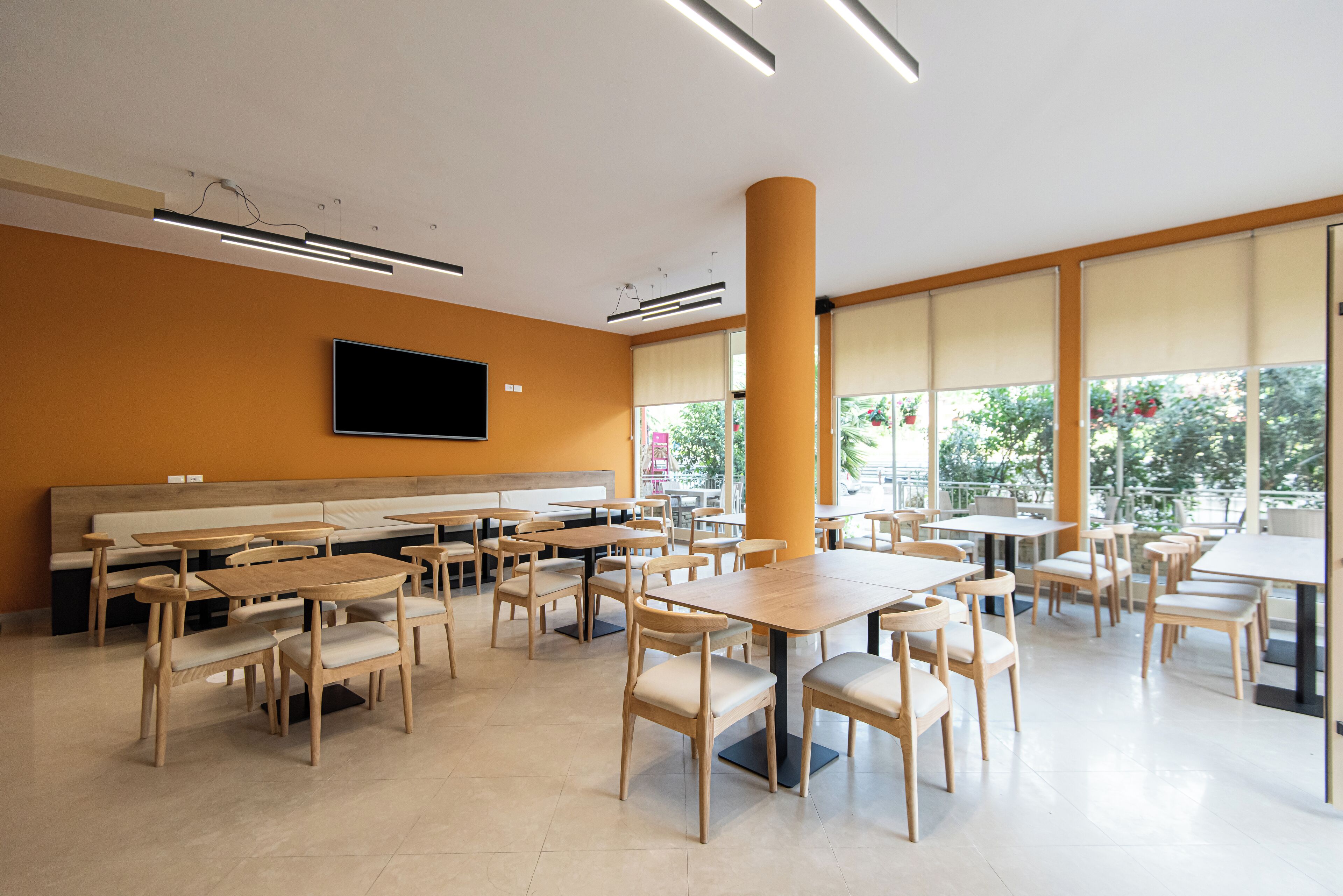Café da manhã com buffet todos os dias mediante uma taxa