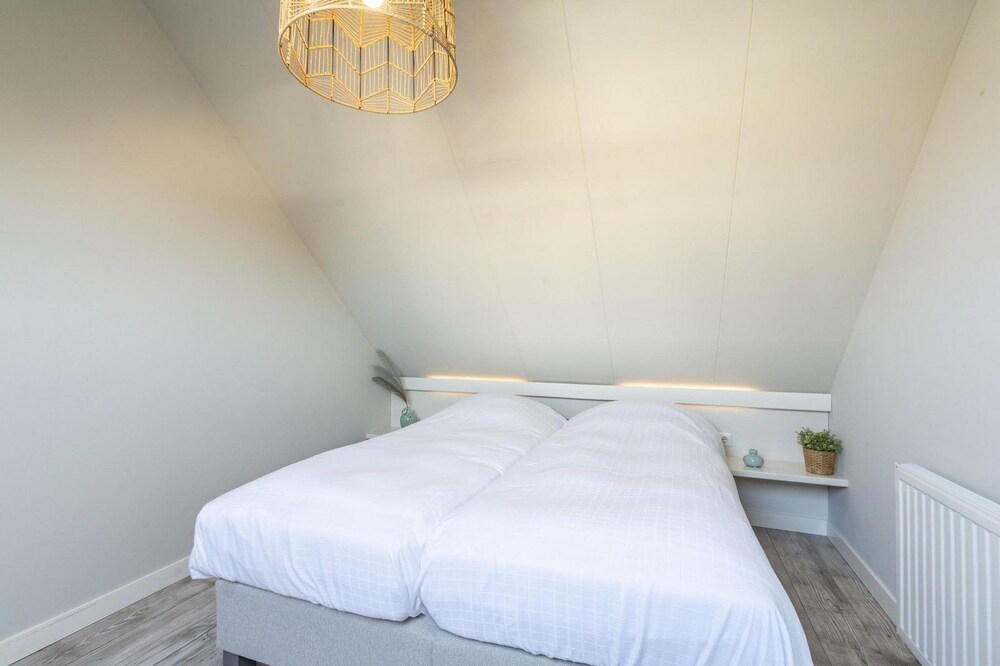 Modernes Ferienhaus Nur Wenige Gehminuten Vom Strand Und Dem Dorfplatz Von Callantsoog Entfernt! - Callantsoog