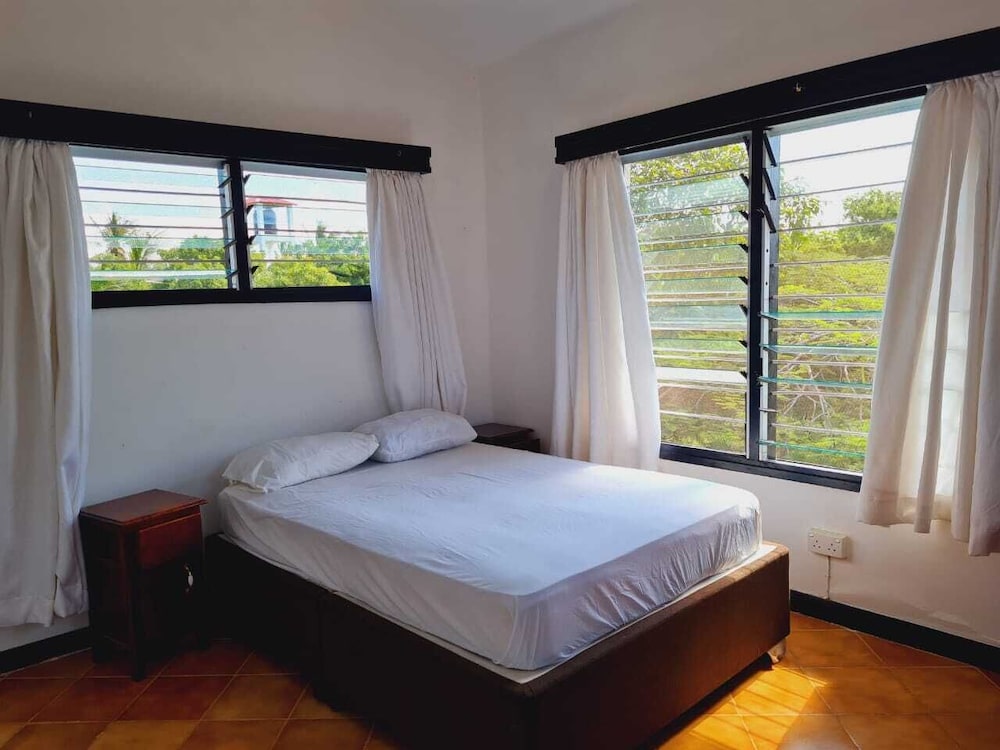 Lux Suites Sanuna Villas Diani - Diani Beach