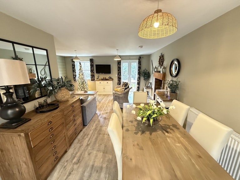 Stunning Coastal Cottage - Sleeping 7 In 3 Bedrooms - Pool And Beach Access Included. - Yorkshire