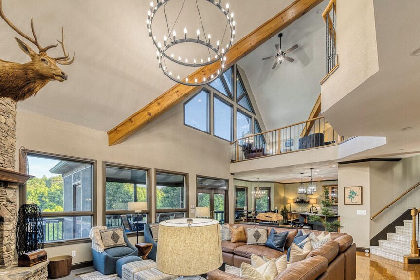 Toccoa River Lodge, 6 Br, Private Pool On The River Just 15 Min To Blue Ridge Ga - Blue Ridge, GA