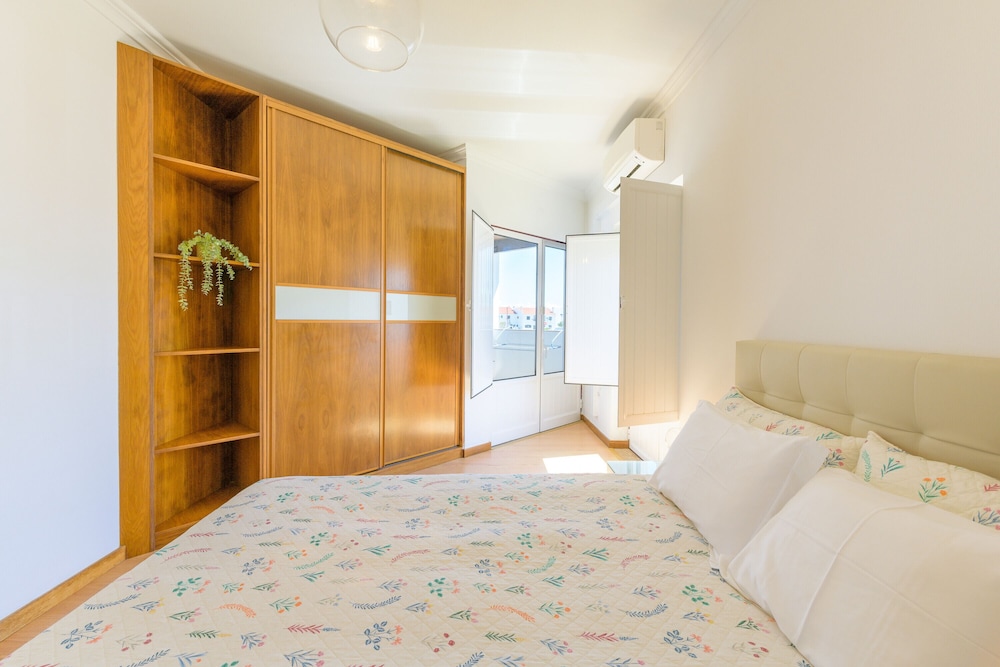 Villa 'Casa Vila-mar' Con Terraza Privada, Wi-fi Y Aire Acondicionado - Porto Covo