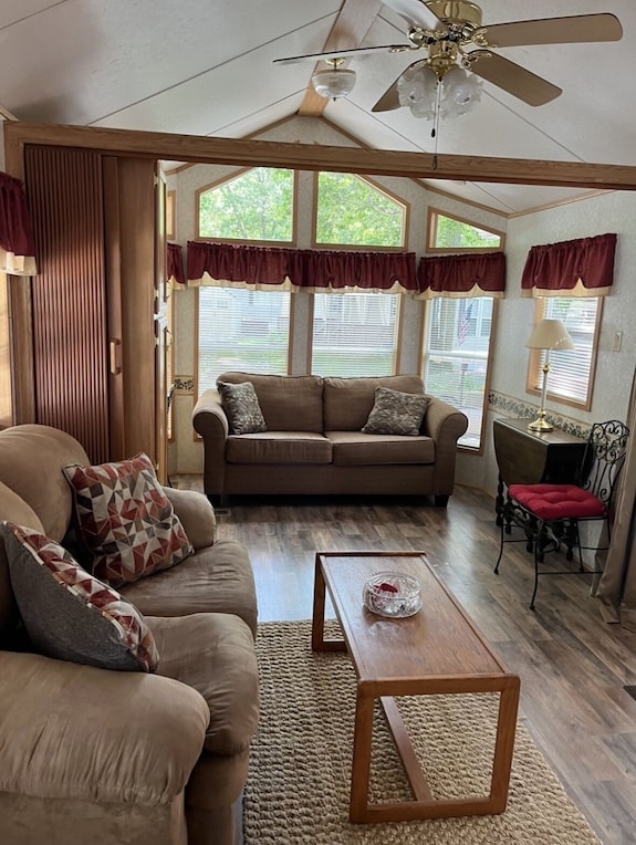 Peaceful Home Away From Home - Connecticut