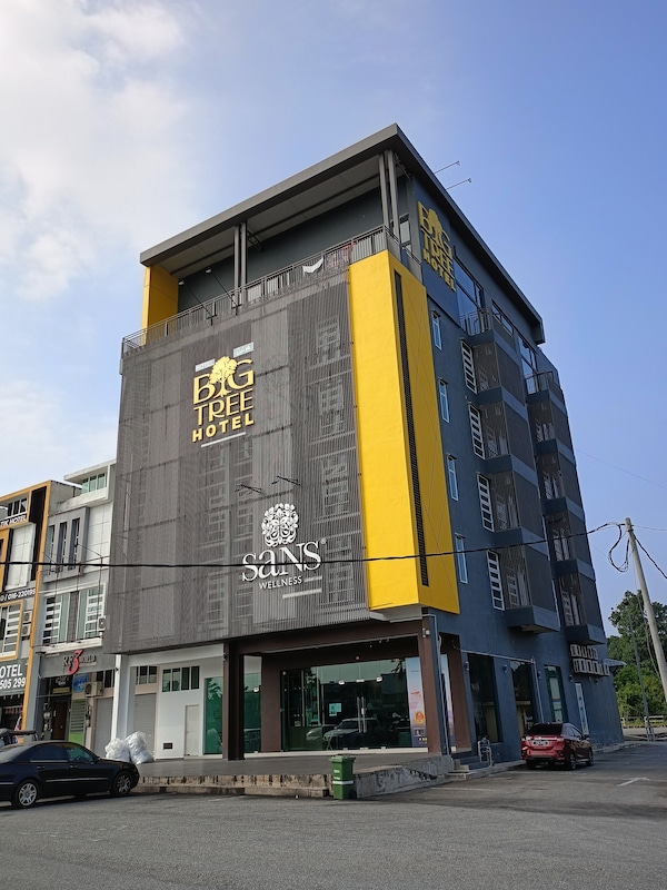 Big Tree Hotel - Temerloh