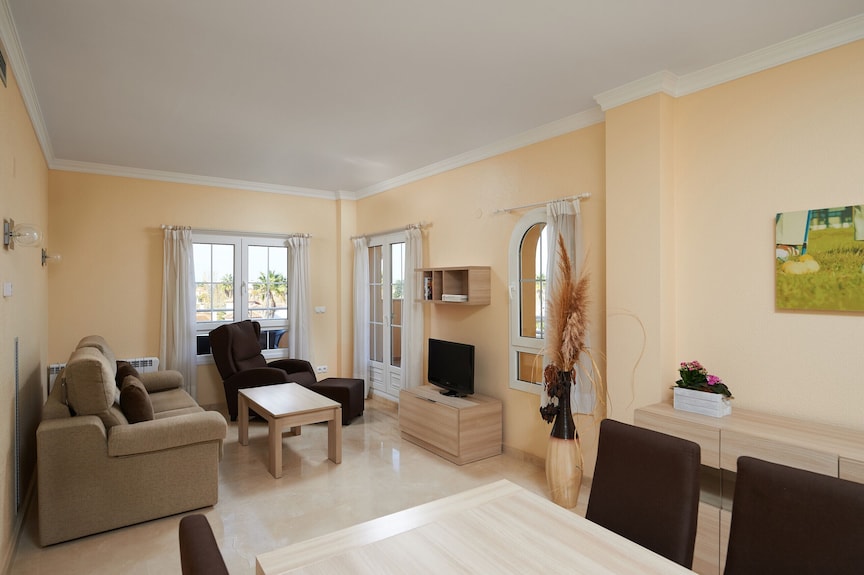 Divot By On Travel - Oliva