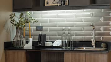 Suite | Sala de estar | Smart TV de 43 polegadas com canais por cabo