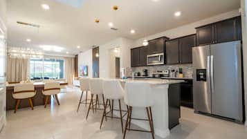 Casa | 7 quartos, ferro/tábua de engomar, internet de alta velocidade