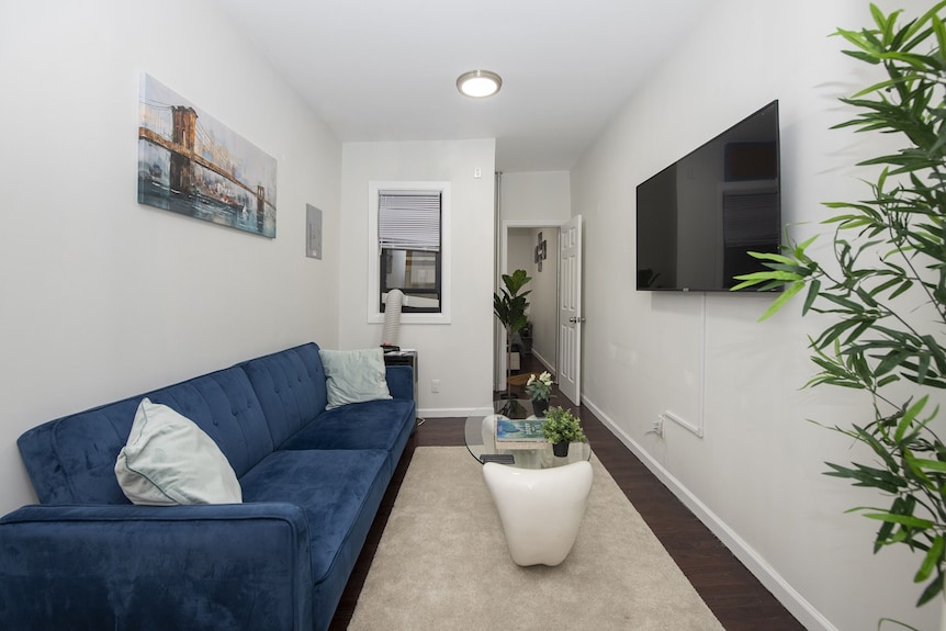 Ultimate Times Square Experience: 6-bedroom Gem - Astoria - Queens NY