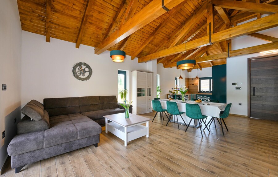 Gorgeous Home In Puscine With Sauna - Čakovec