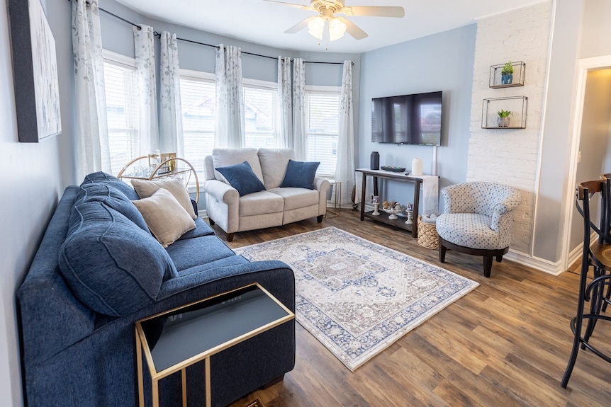 Elysian Loft Where Serenity Meets Style, Your Tranquil Retreat Above The Spa - Oswego, NY